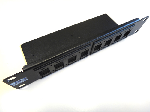 Patch Panel - 8 pos - 10"/1U Band Traseira vz