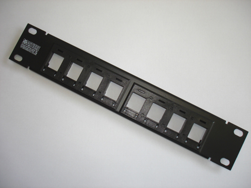 Patch Panel - 8 posições - 10"/1U - Preto