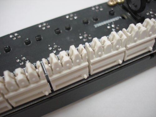 Voice Panel 20 - RJ45/IDC 110 - 10"/1U - 20 pares