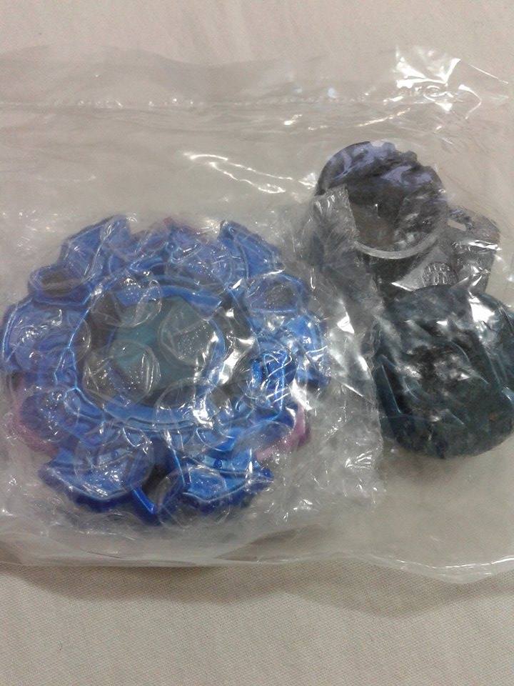 Beyblade Variares Blue 4d Bb-114 -Takara Tomy - Sem lançador