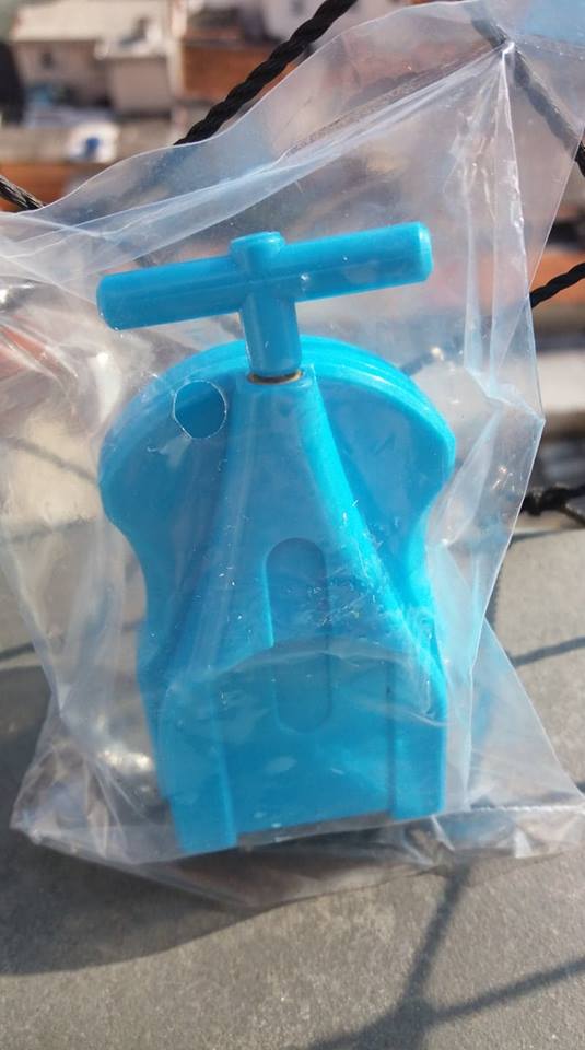 Bey Launcher BB 110 - Blue - Takara Tomy - Gira para direita - GERAÇÃO MFB