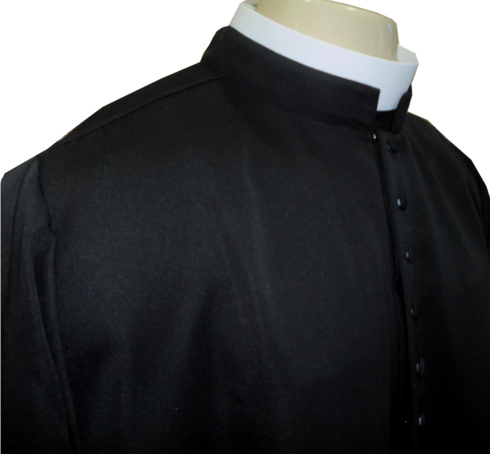 Batina Preta. CÓD: TUN-020