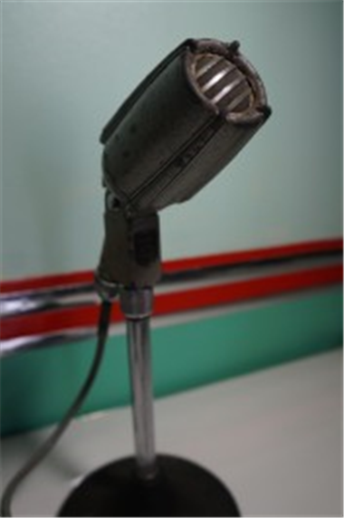 ALUGUEL DE MICROFONE ANTIGO ROBERTO CARLOS JOVEM GUARDA