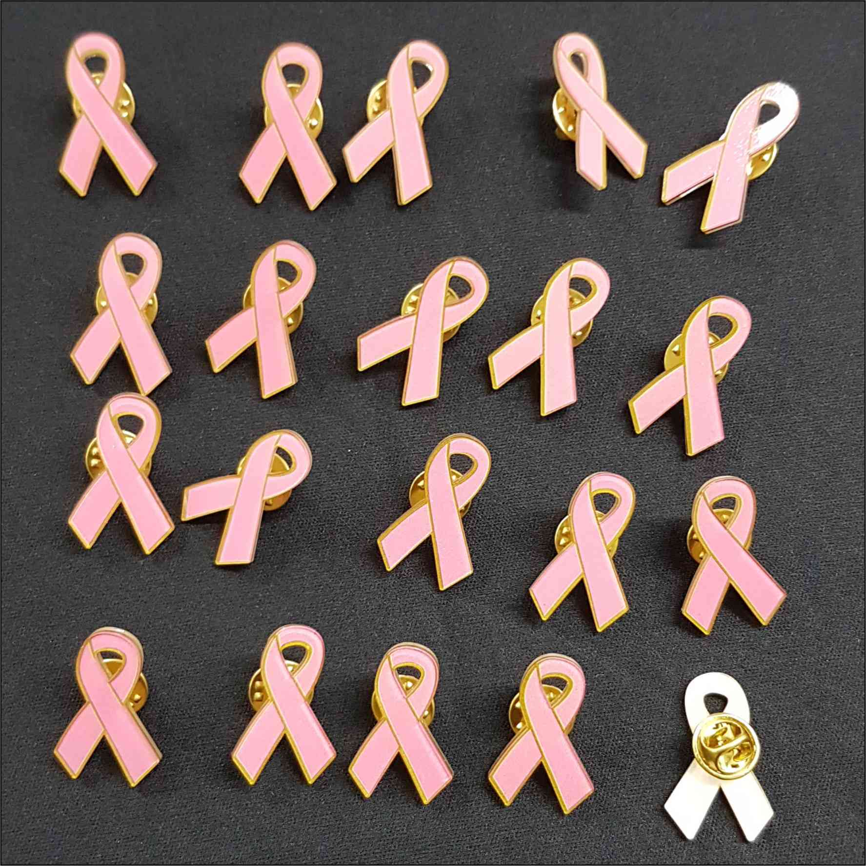 Kit 90 Boton Resinado Laço Outubro Rosa