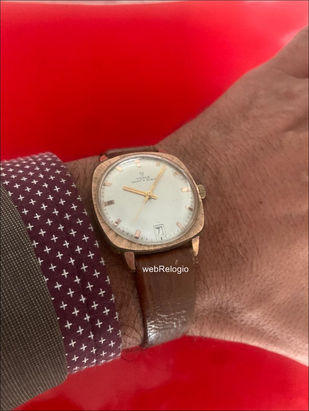 Yema Square Classic Rose Date Manual 17 rubis. REF.01054